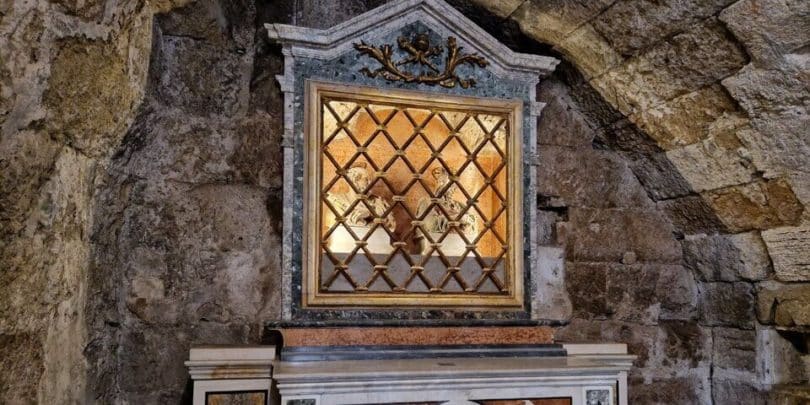 Rzeka Tyber w Rzymie – Mosty, Ciekawostki, Rejsy